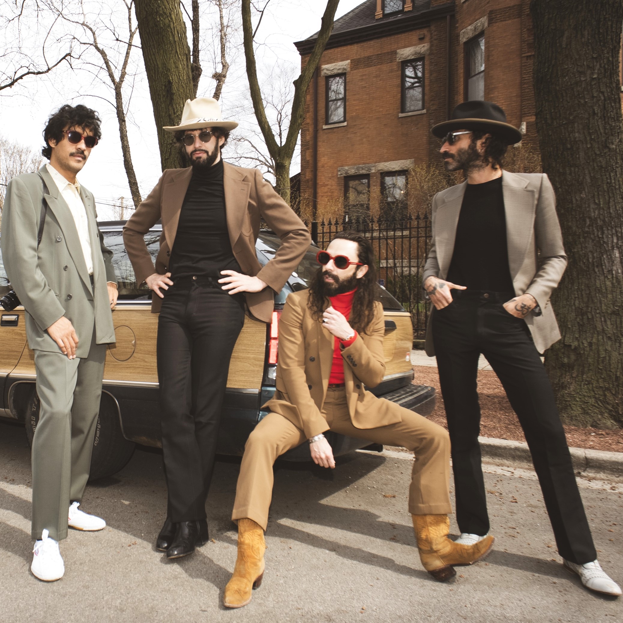 THE GUAPOS: O rock dos anos 1950 foi atualizado com sucesso! ENTREVISTA ...